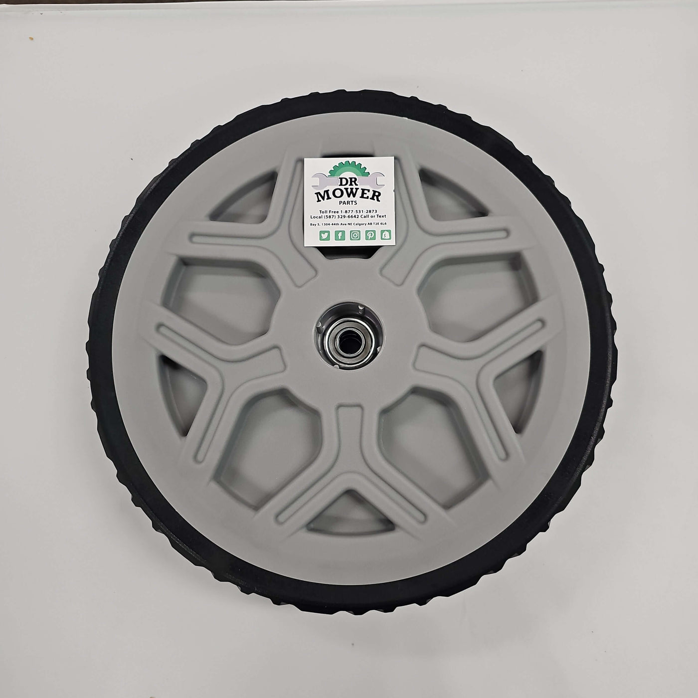 199088000153 Senix Craftsman Right Rear Wheel — DR Mower Parts
